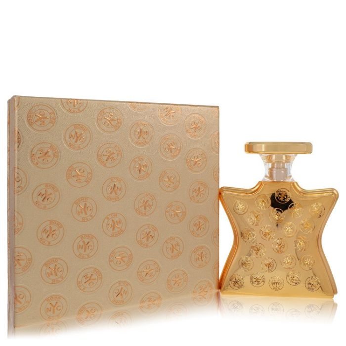 What Perfume Does Melania Trump Wear? | Her Go-To Fragrance